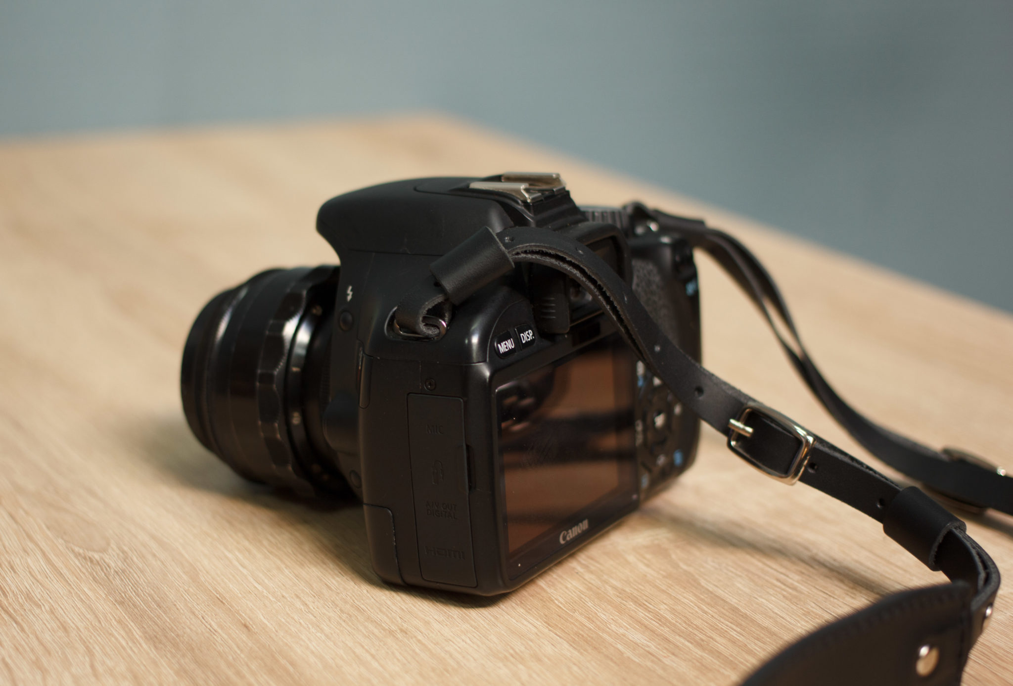 Leather neck camera strap - DesiredLeather