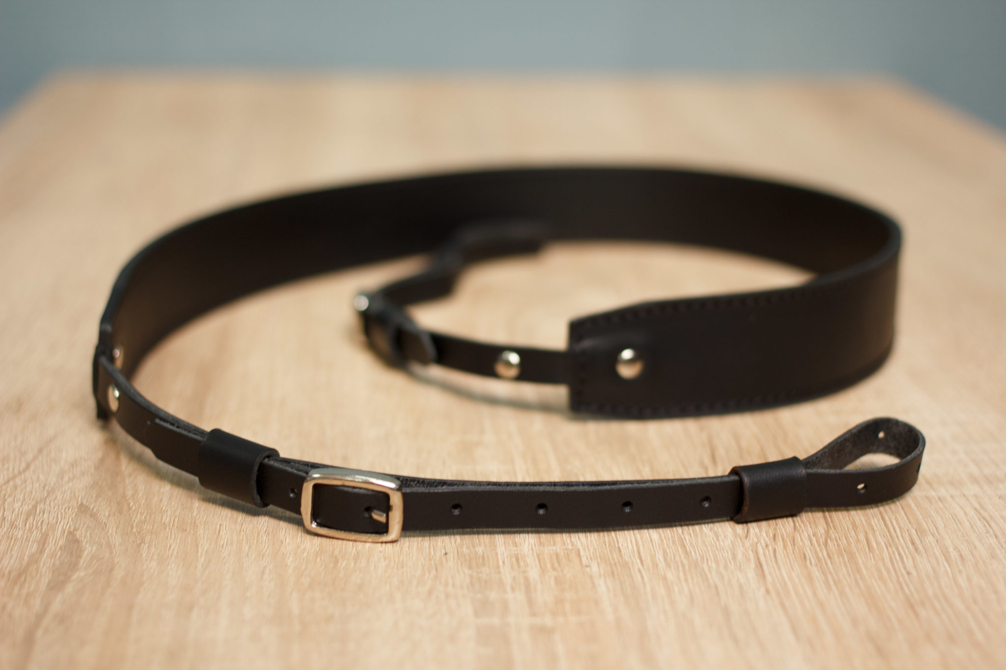 Leather neck camera strap - DesiredLeather